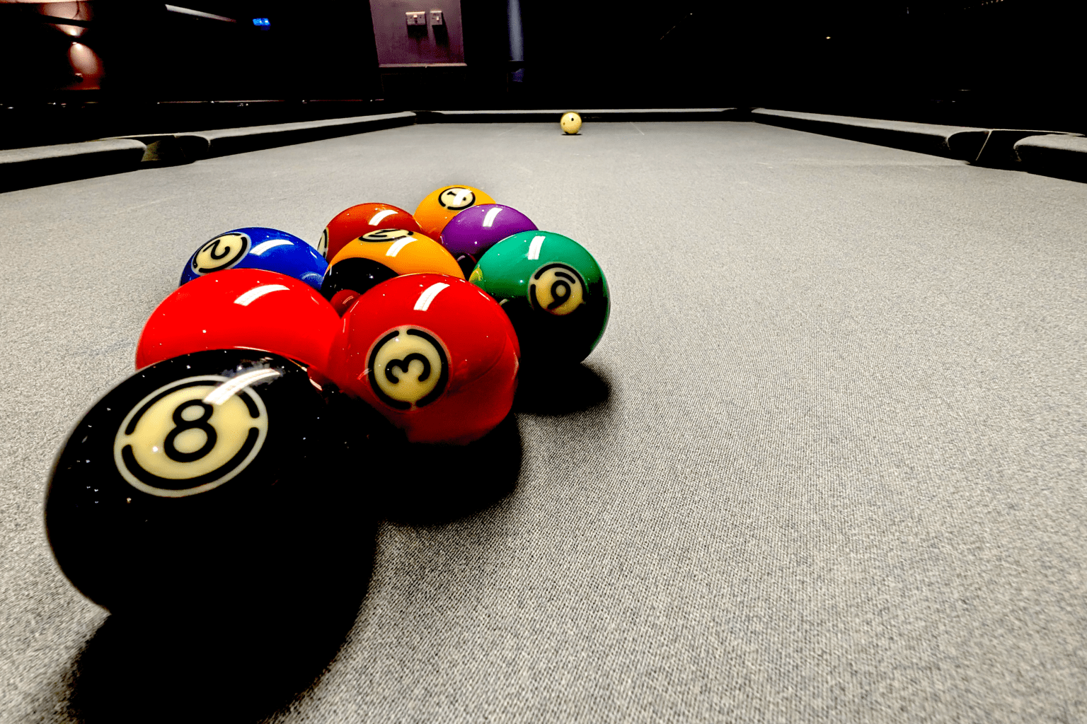 American Pool | 9 Ball | Spots and Stripes Redhill